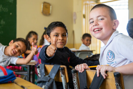 Empower students: Bilingual education in Colombia - GlobalGiving