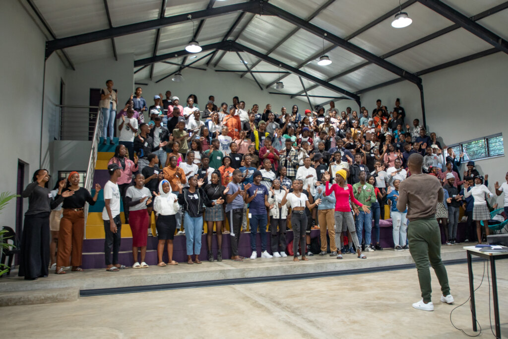 Help Imagine Scholar Students with University Fees - GlobalGiving