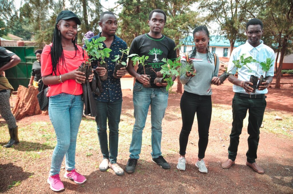 Plant Food Trees for Climate and Hunger - GlobalGiving