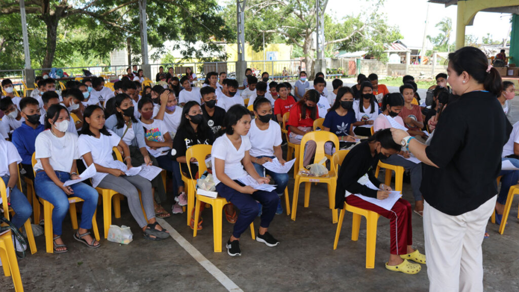 Empower Underserved Learners in the Philippines - GlobalGiving