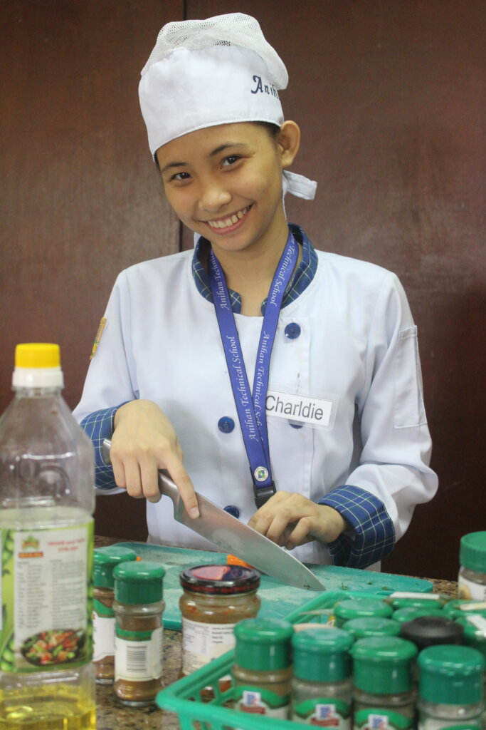 Give women vocational training and career skills - GlobalGiving