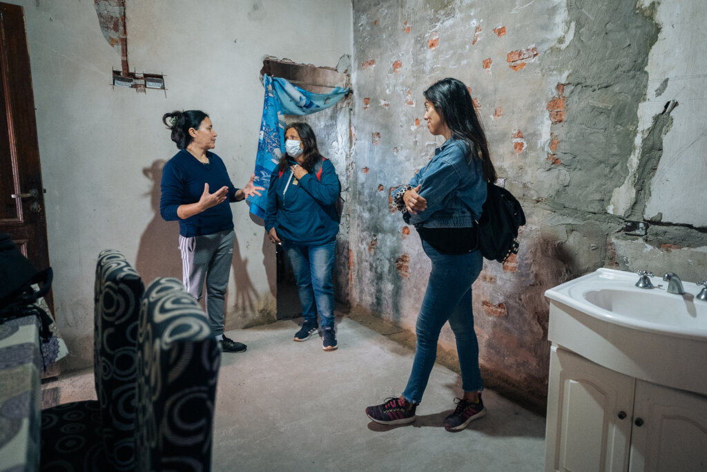 Help vulnerable families to build dignified homes - GlobalGiving