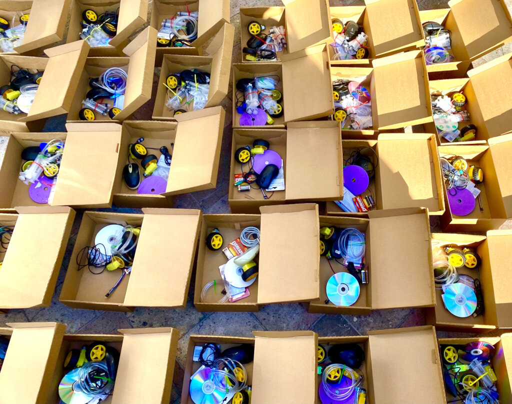 Hands-on STEM program for youth in rural Honduras - GlobalGiving