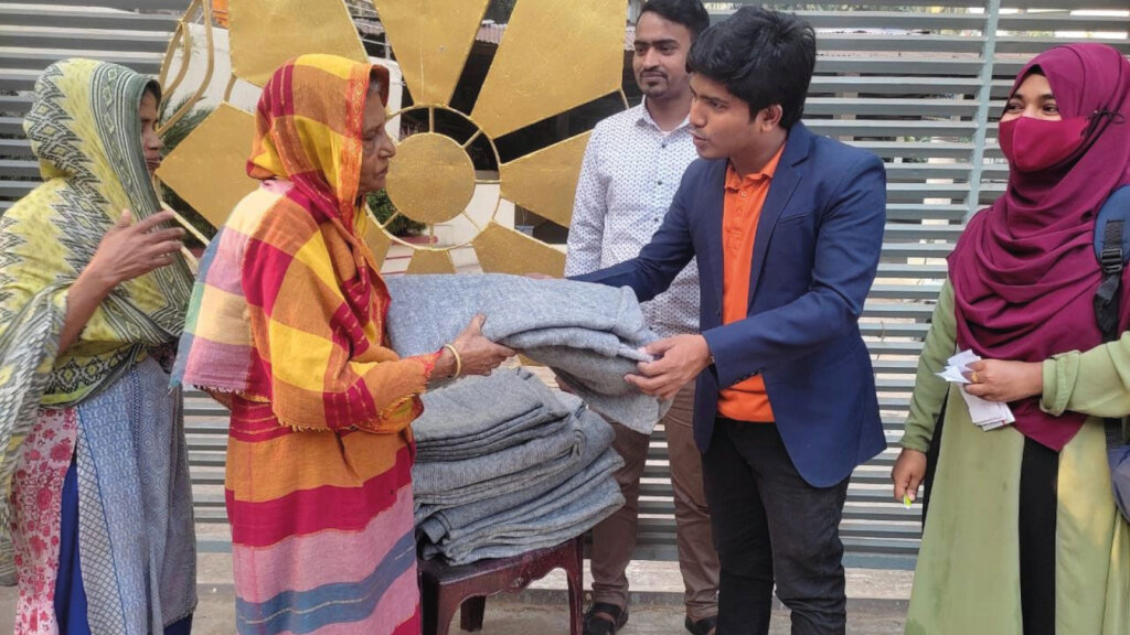 Help the poor & needy with Winter Clothes/blanket - GlobalGiving