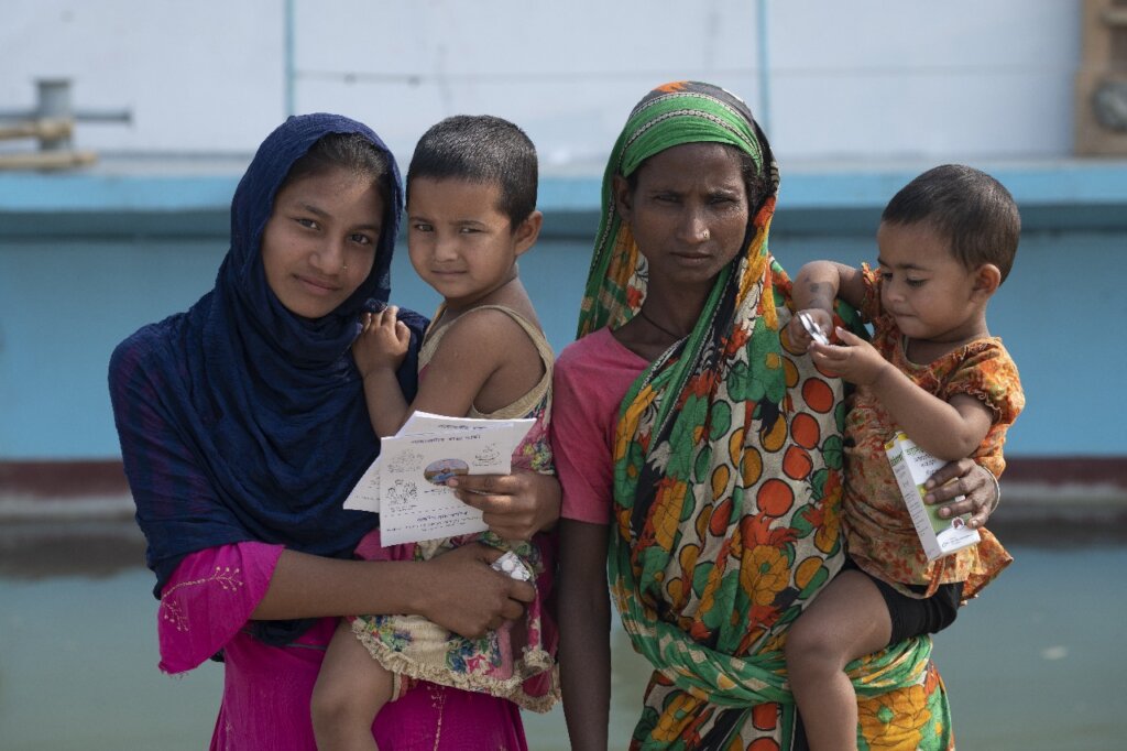 Fund Reconstruction of Floating Hospital - GlobalGiving