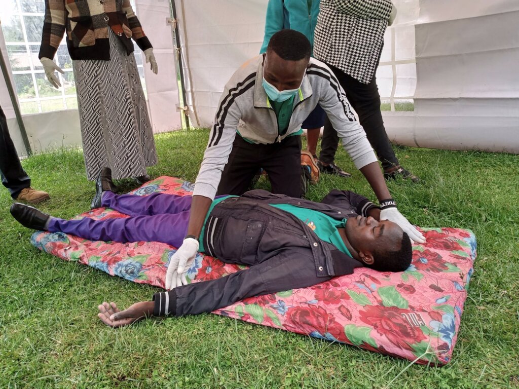 Save lives in Kenya with stronger trauma care - GlobalGiving