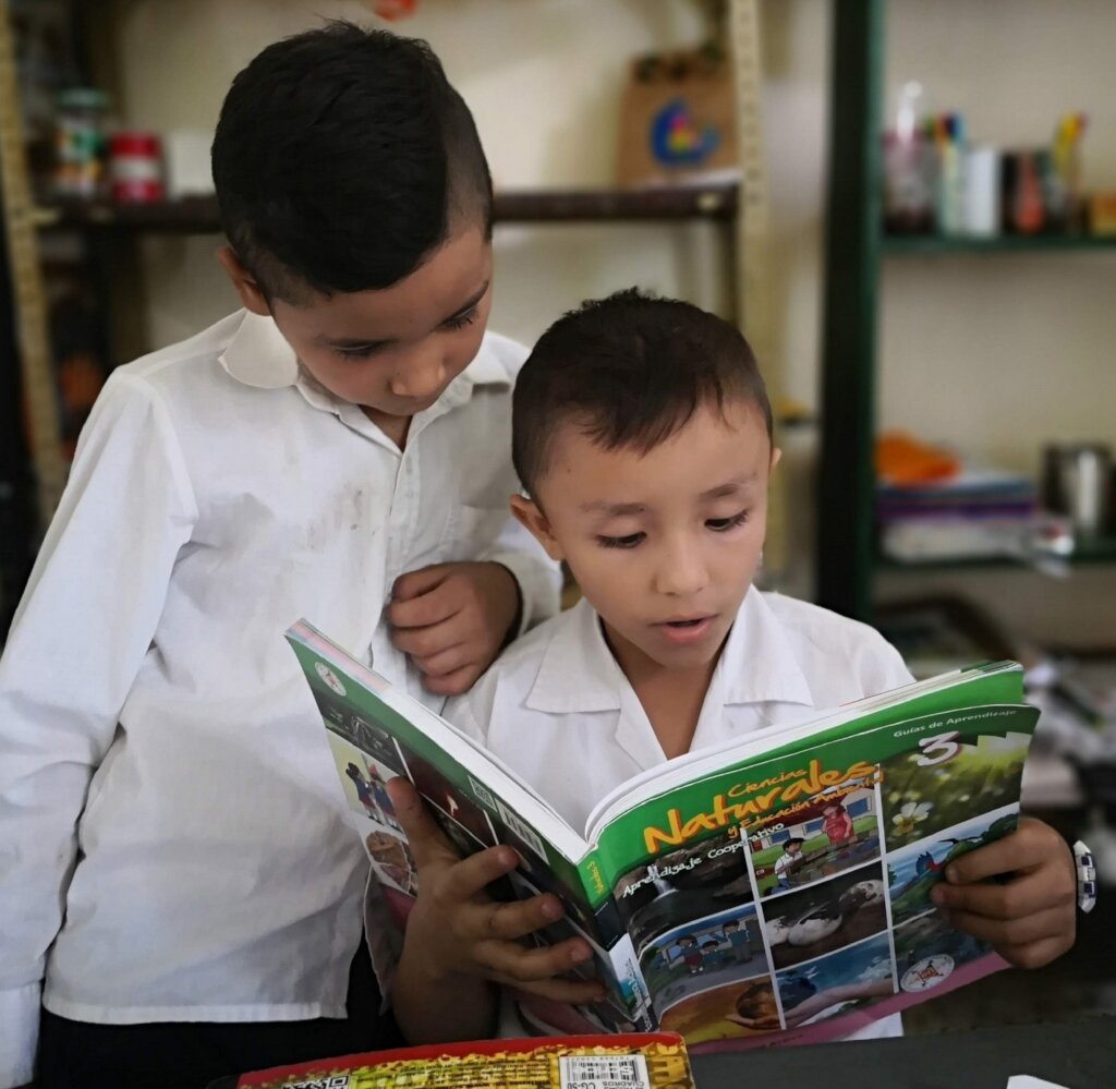 Self-learning guides for Colombian rural schools - GlobalGiving
