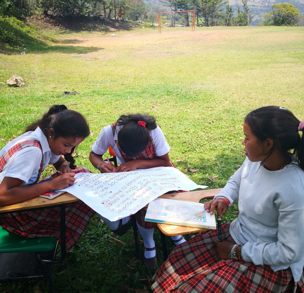 Self-learning guides for Colombian rural schools - GlobalGiving