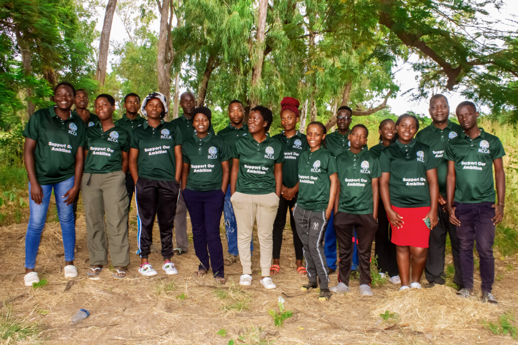 Empower refugees in Zimbabwe to plant 50,000 trees - GlobalGiving