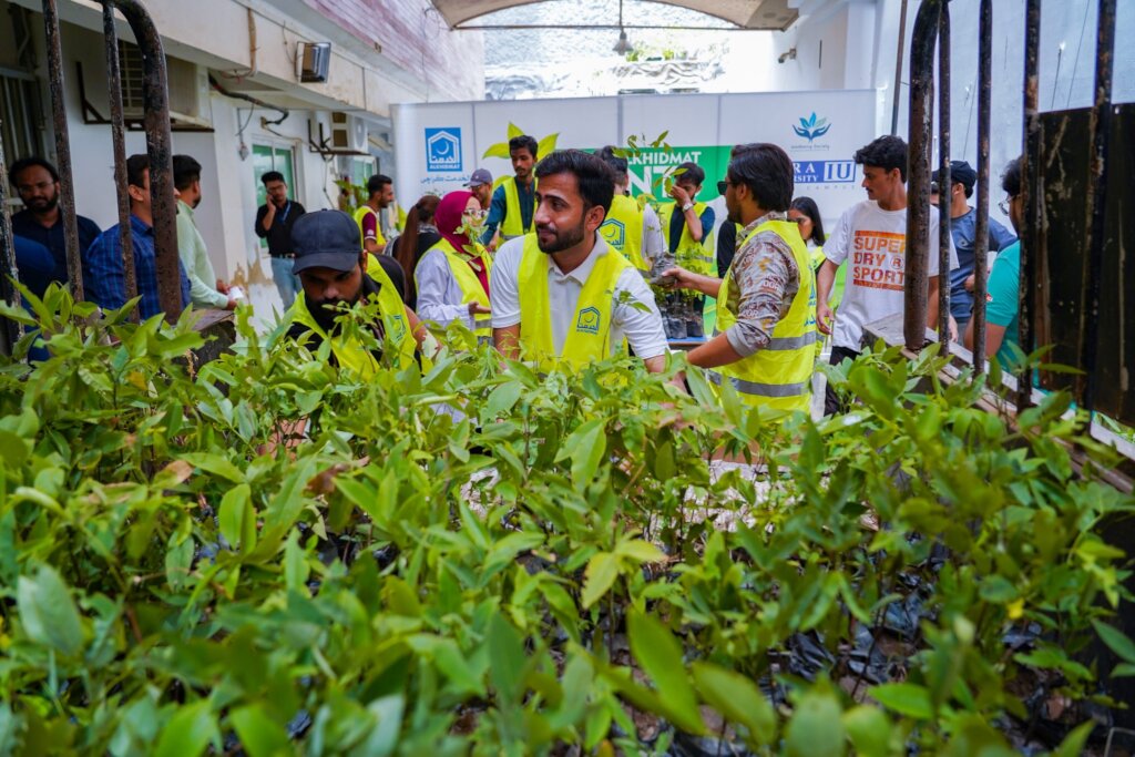 Plant 1 million trees in Pakistan - GlobalGiving