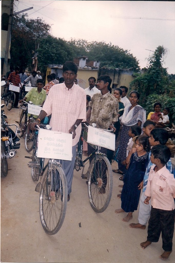 Computer skill training for 100 youths in India - GlobalGiving