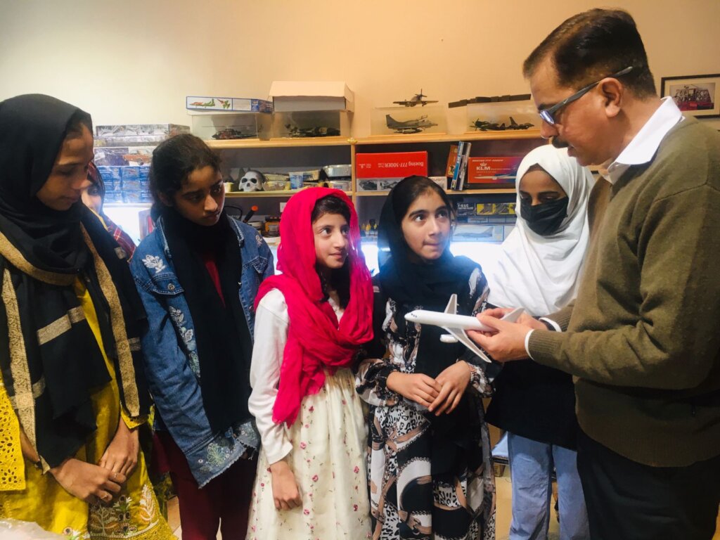 Space Race Pakistan - GlobalGiving