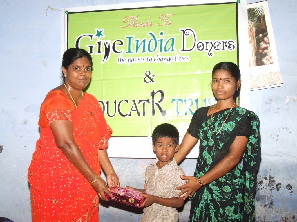 Modern dress making for 100 dalit female in India - GlobalGiving
