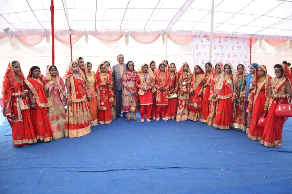 Donate to Give new Life to Vulnerable Unmarried Slum Women - GlobalGiving