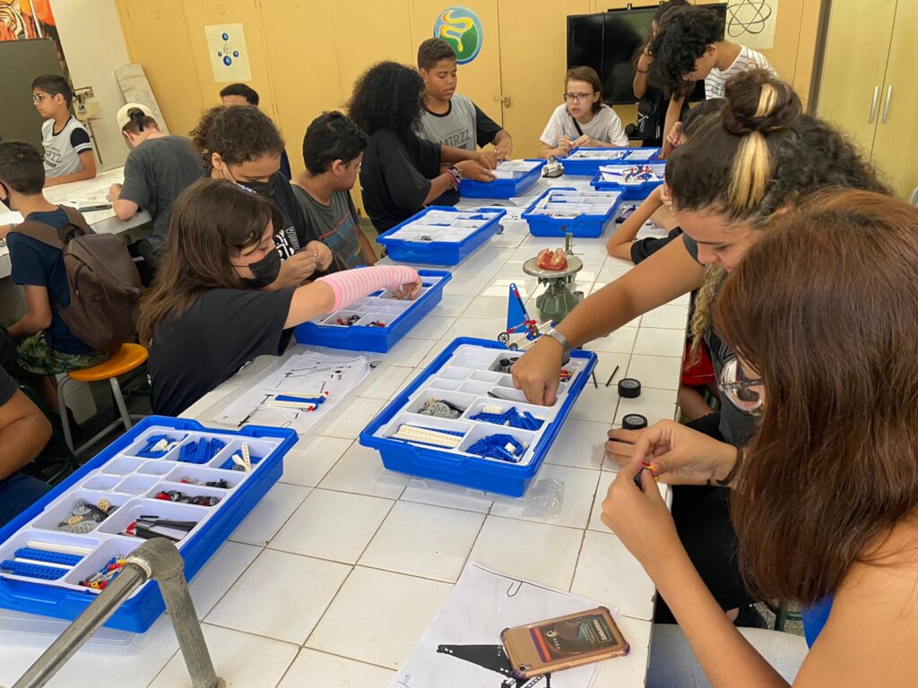 GIRLS IN SCIENCE AND TECHNOLOGY - GlobalGiving