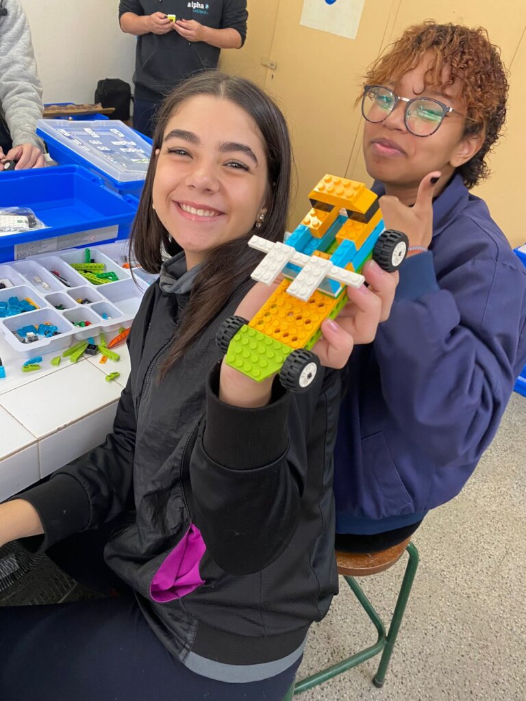 Donate to GIRLS IN SCIENCE AND TECHNOLOGY - GlobalGiving