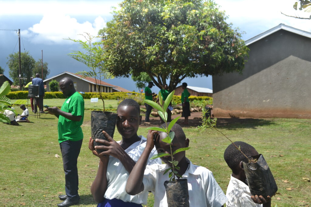 EMPOWER COMMUNITIES PLANT 50,000 TREES IN UGANDA - GlobalGiving