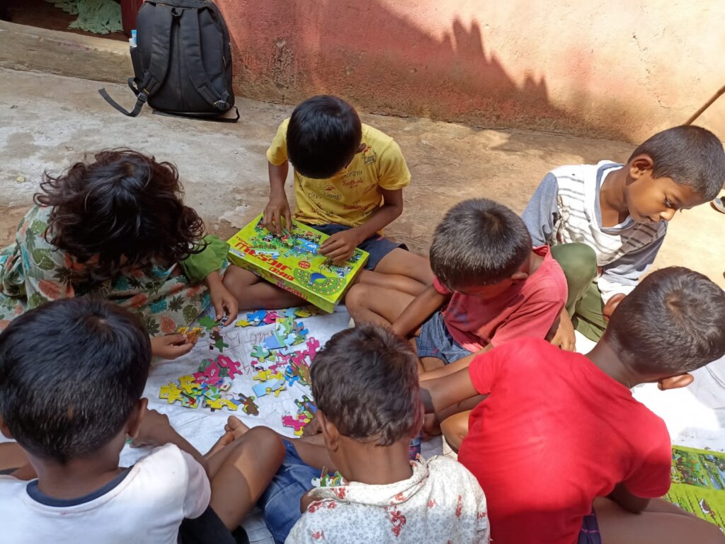 SEND HUNDRED GOA SLUM GIRLS TO SCHOOL FOR A YEAR - GlobalGiving
