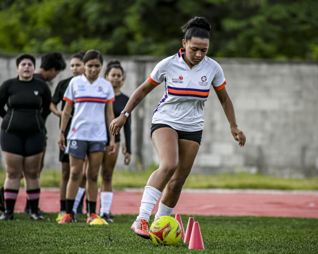 Give 1,500 children a new future through sport - GlobalGiving