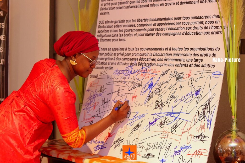 Training on Human Rights-Good Governance/100000 C - GlobalGiving