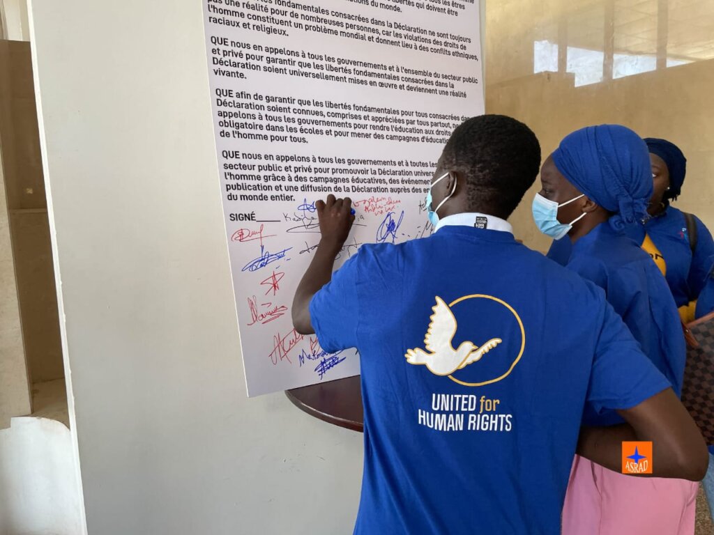 Training on Human Rights-Good Governance/100000 C - GlobalGiving