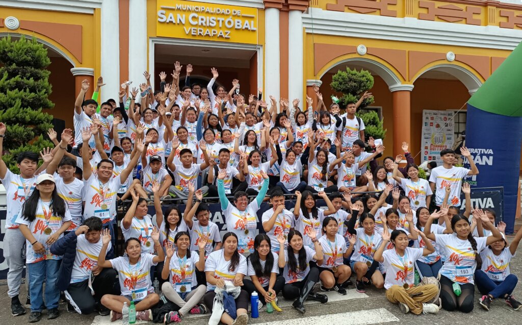 Change Lives: Impact 20 students in Guatemala - GlobalGiving