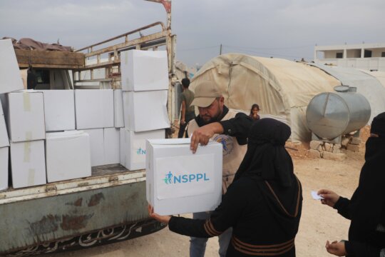 Aid disabled Syrian refugees with food baskets - GlobalGiving