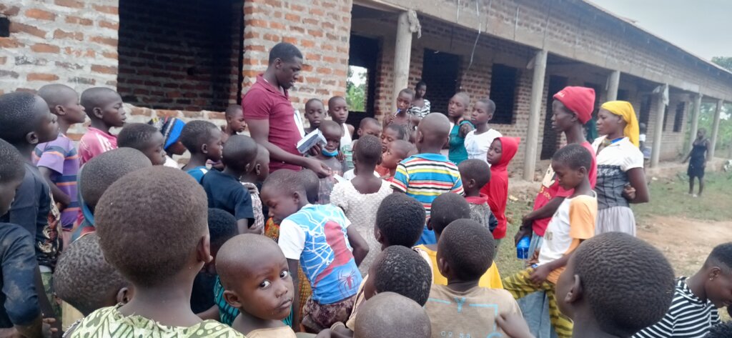 Provide Education to 100 Orphans in Kamuli, Uganda - GlobalGiving