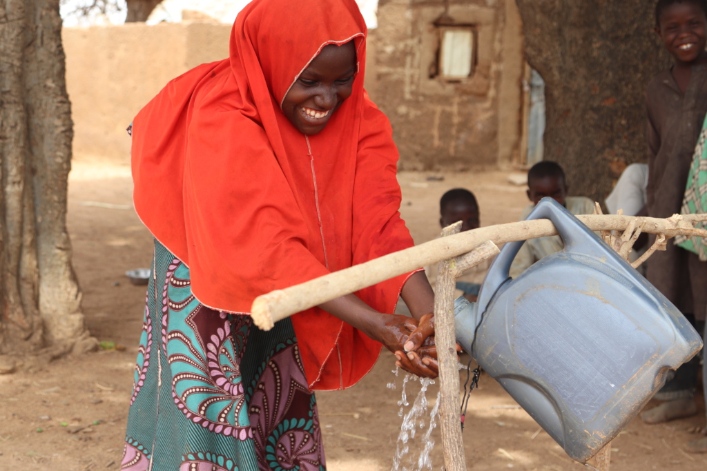 Reports on Leadership Initiatives Students Creating Change - GlobalGiving