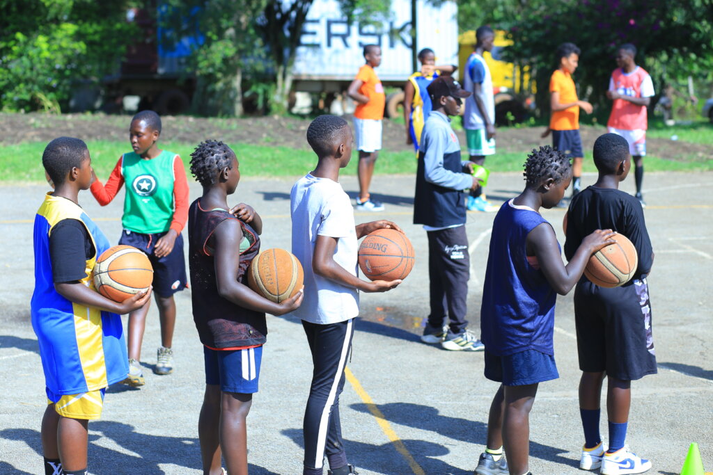 "Ball 4 Kids" Basketball program - GlobalGiving