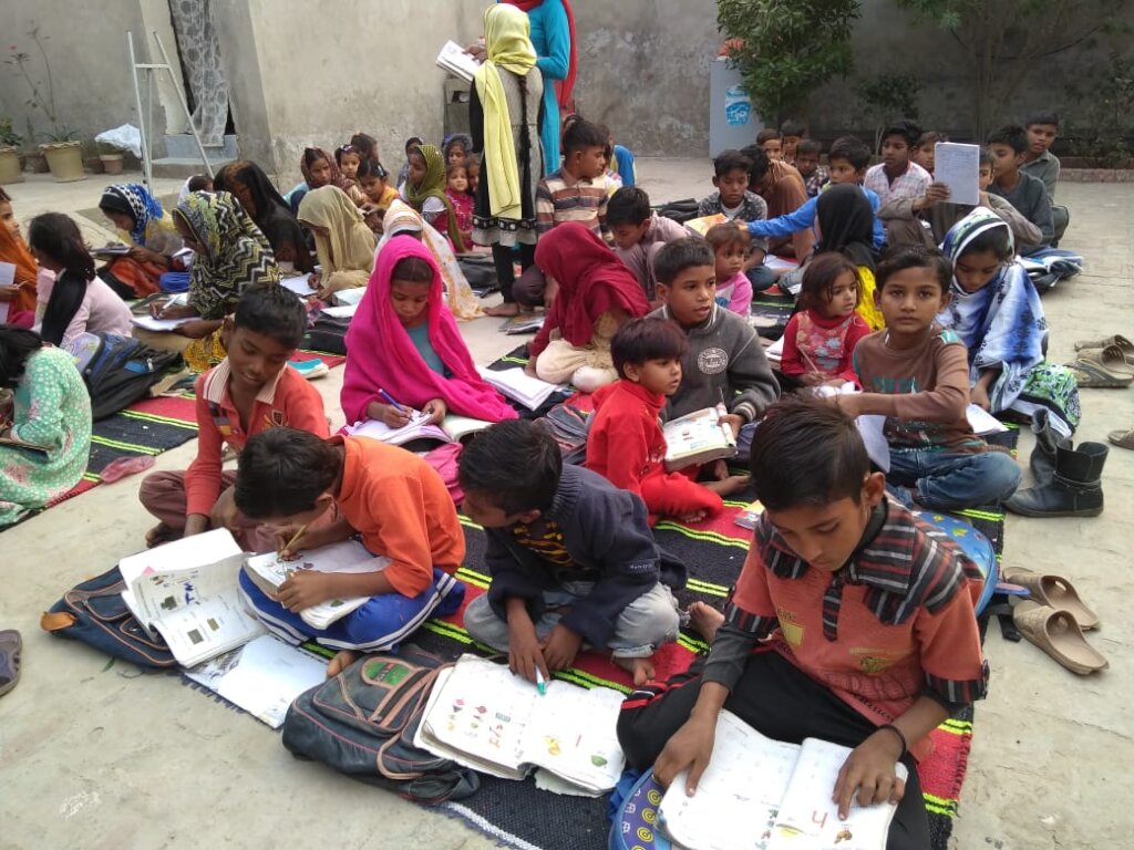 Education Program for 500 underprivileged girls - GlobalGiving