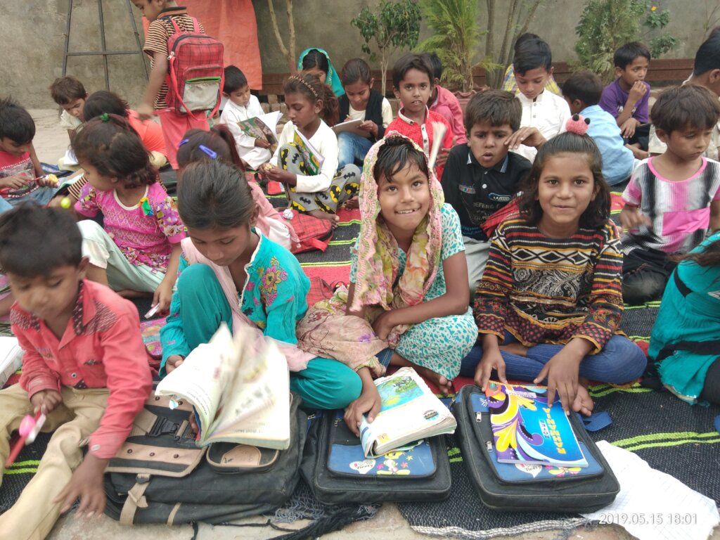 How to Share Education Program for 500 underprivileged girls - GlobalGiving