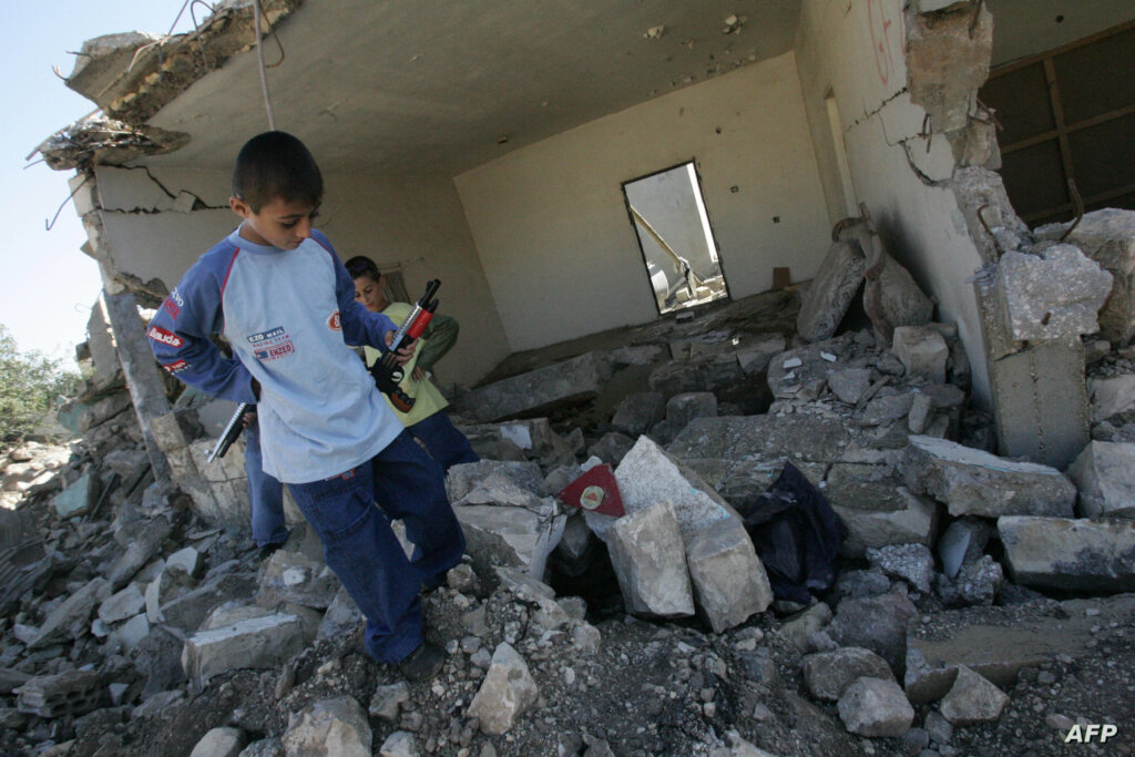 Lebanon Crisis: Urgent Aid for Displaced Families - GlobalGiving