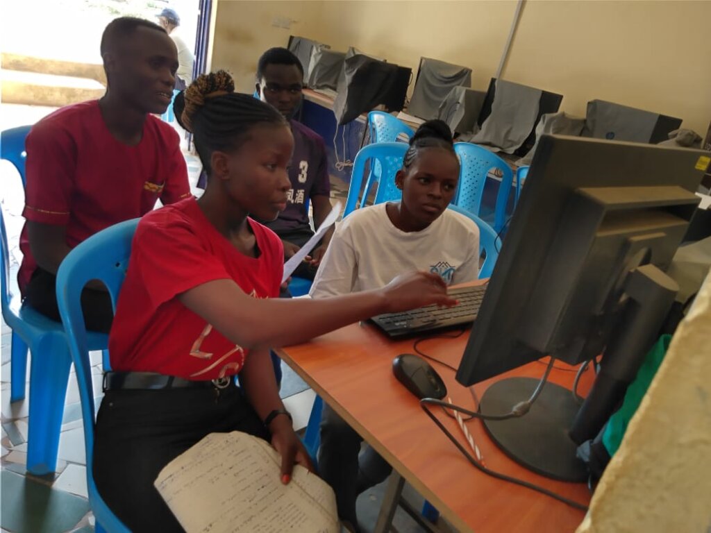 Equip Rural Kenyan Youth with Computer Skills - GlobalGiving