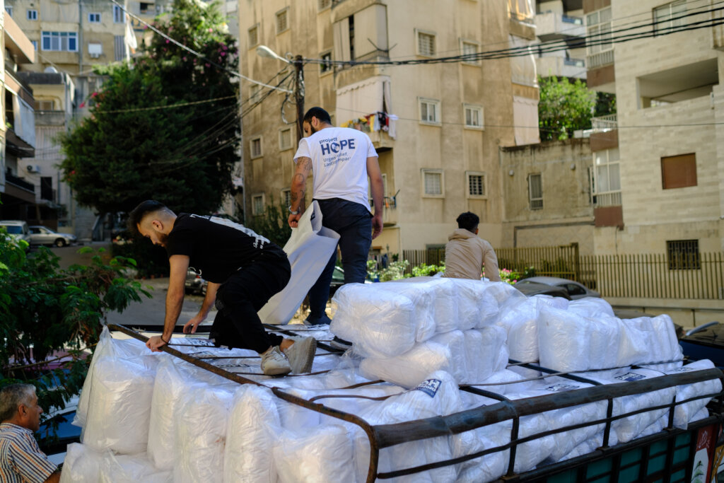 How to Share Project HOPE Provides Aid in Lebanon - GlobalGiving