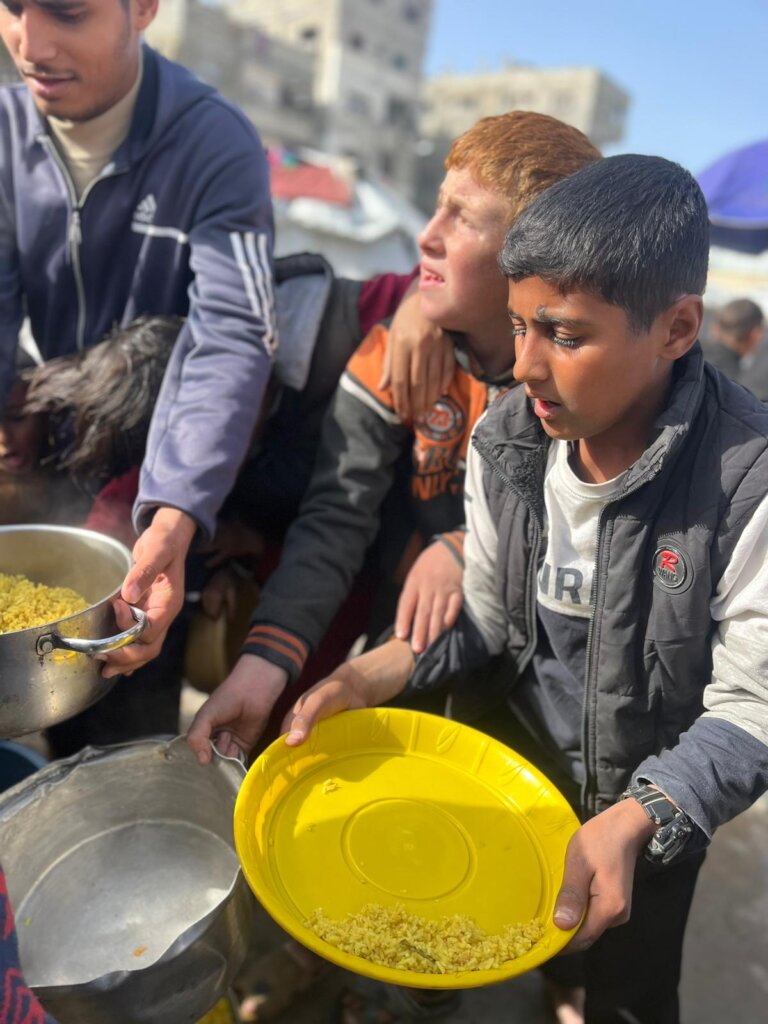 Bringing Relief and Hope Across Gaza - GlobalGiving