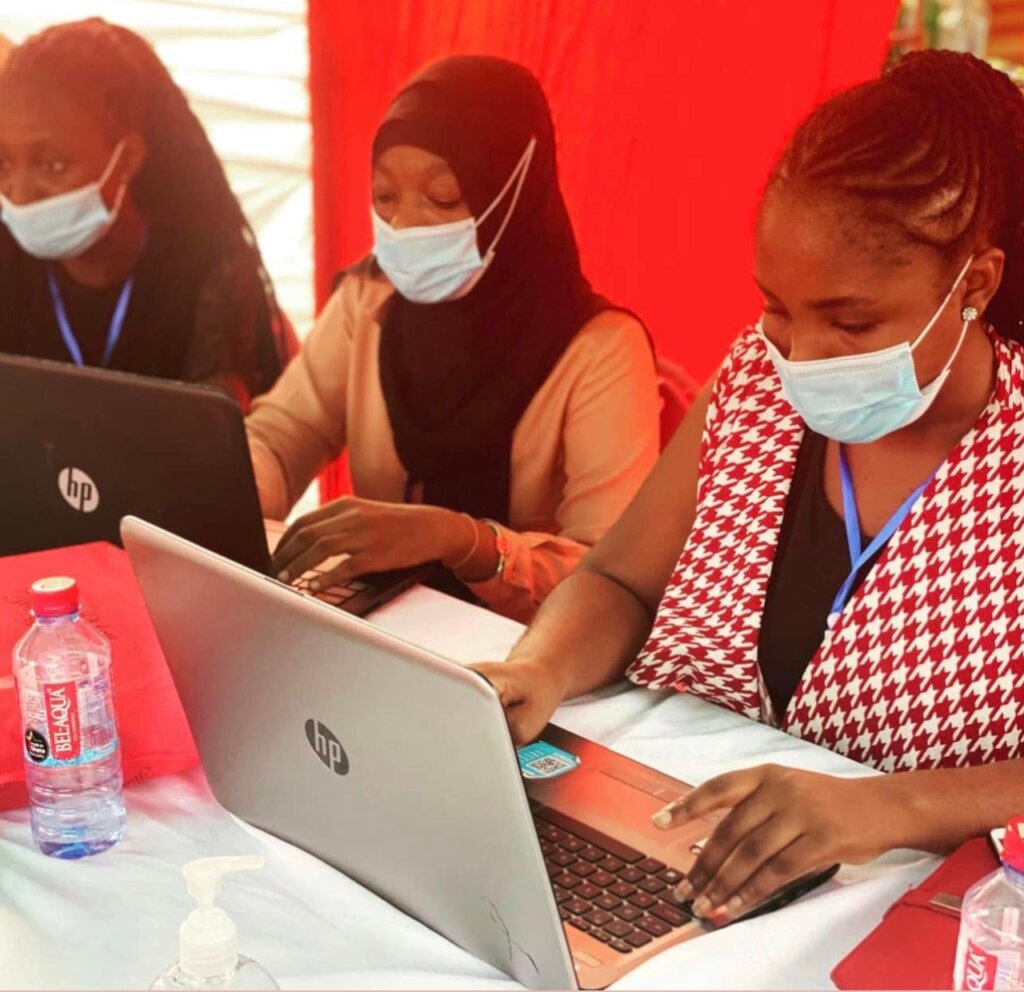 Empowering 2500 Girls in Ghana with Coding Skills - GlobalGiving