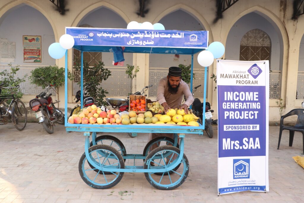 Provide 100 Fruitcarts to deserving in Pakistan - GlobalGiving