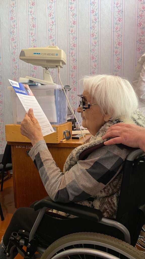 Helping to restore sight to the elderly - GlobalGiving