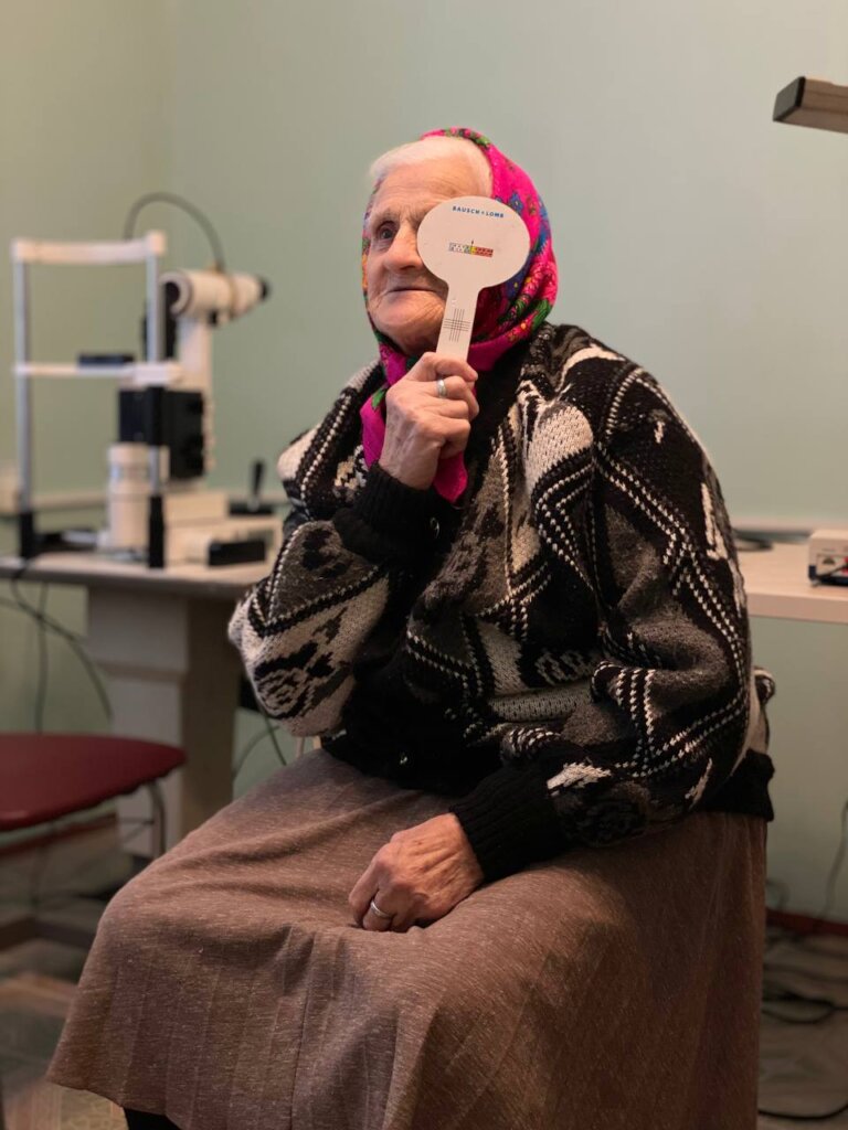 Helping to restore sight to the elderly - GlobalGiving