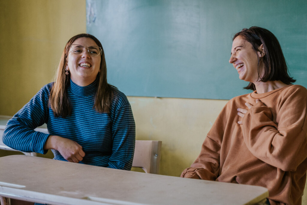 Helps low-income youth in their university careers - GlobalGiving