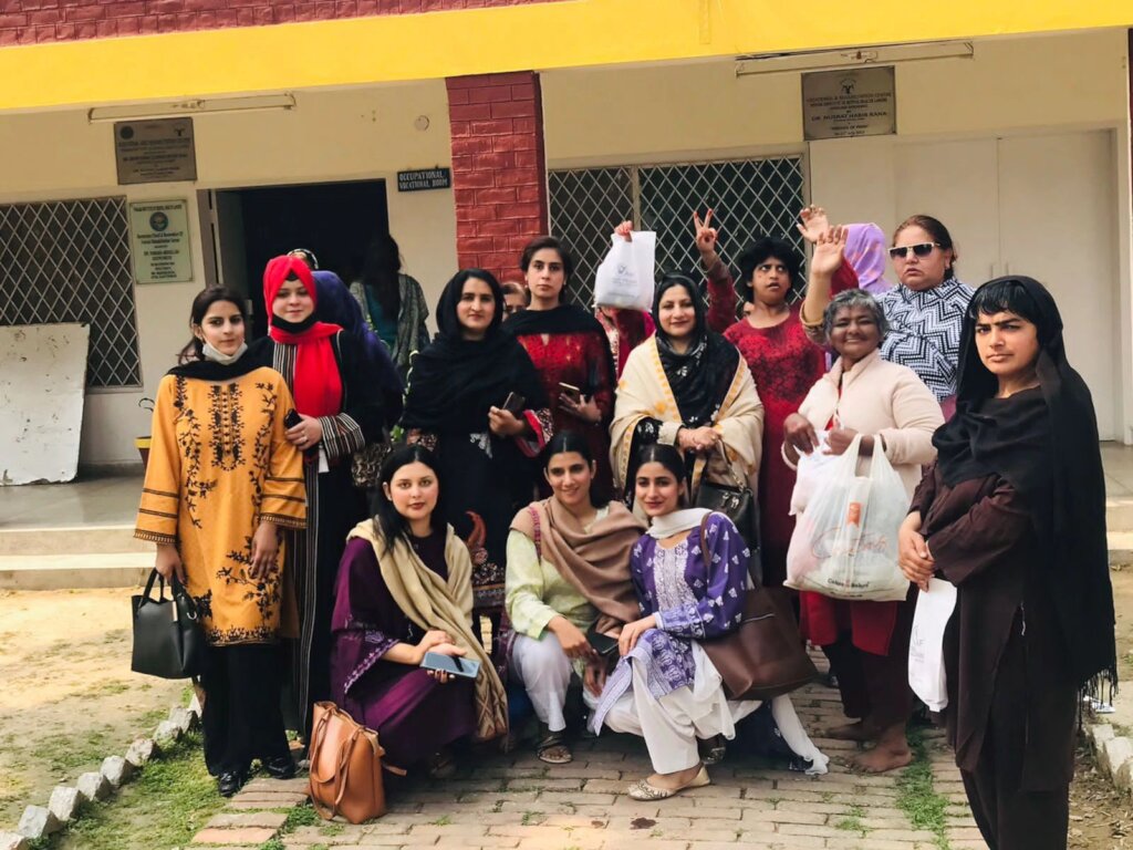 Help end Harassment of Deaf Girls across Pakistan - GlobalGiving