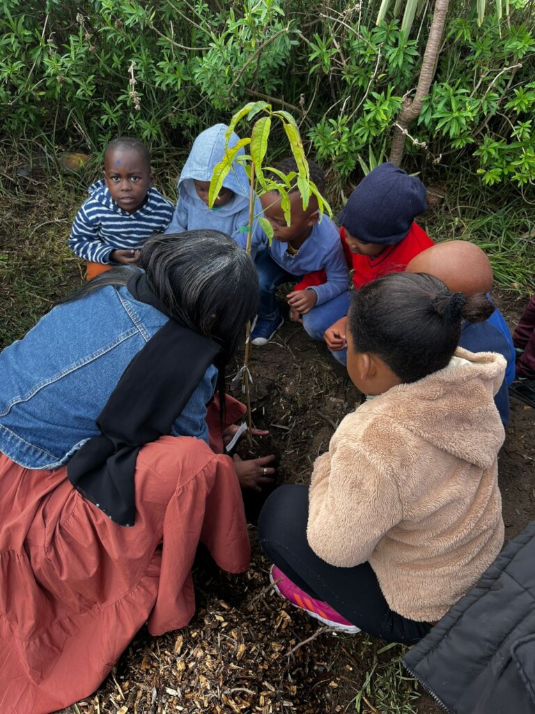 Fund Grade R Class of 32 & Teacher Shanaaz - GlobalGiving