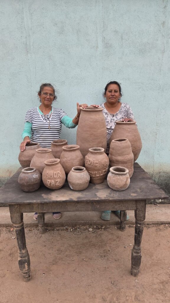 Strong Hands: Women Fighting Poverty with Clay - GlobalGiving