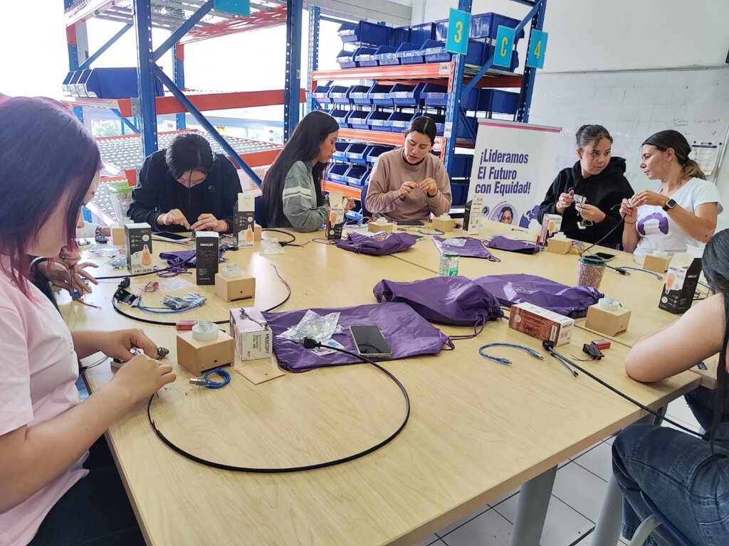 STEAM Program for Latin American Girls - GlobalGiving