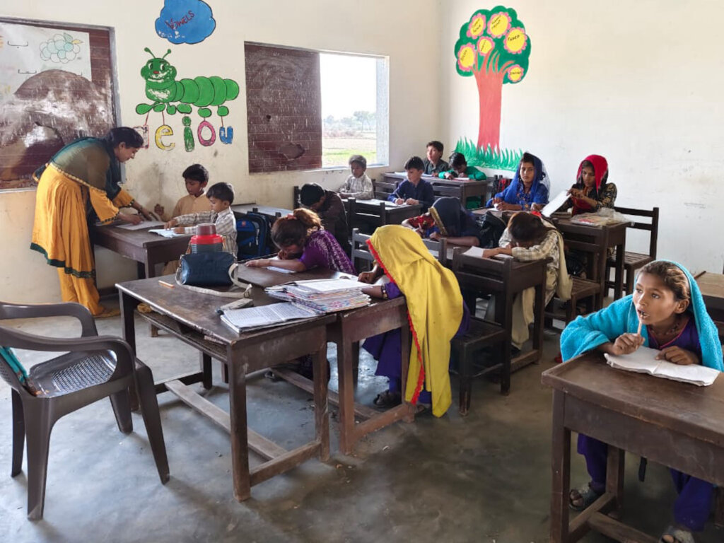 School Uniforms for 276 Needy Students - GlobalGiving