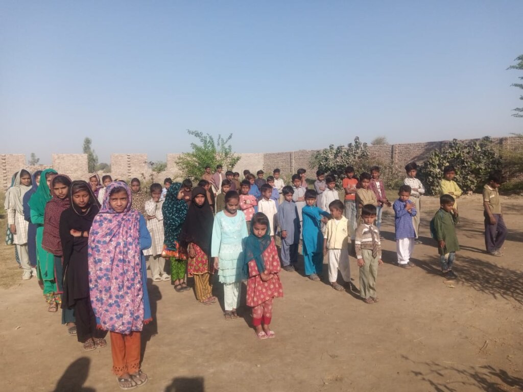 School Uniforms for 276 Needy Students - GlobalGiving