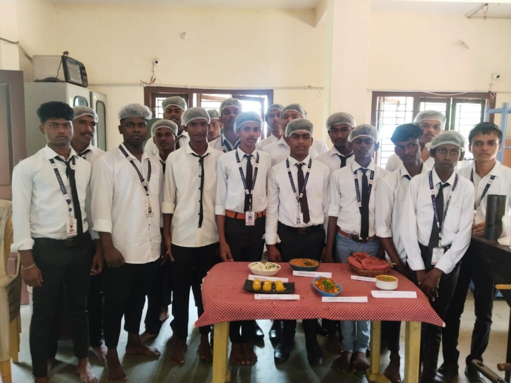 Skilling 500 Rural Youth for a Better Tomorrow - GlobalGiving