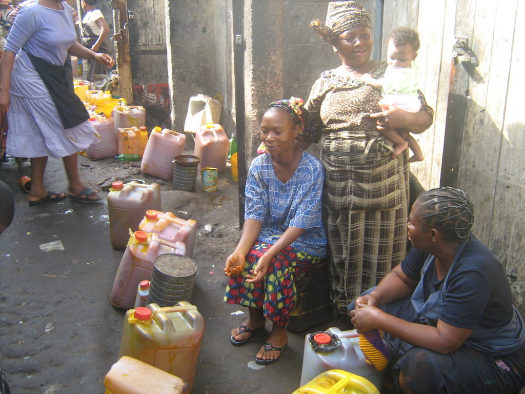 How to Share Help 300 African Women Entrepreneurs fight poverty ...