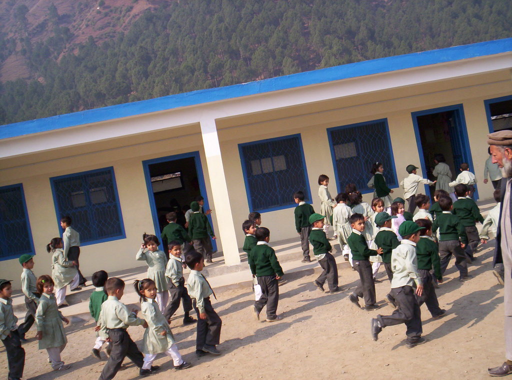 Pakistan Rural Schools Program - GlobalGiving